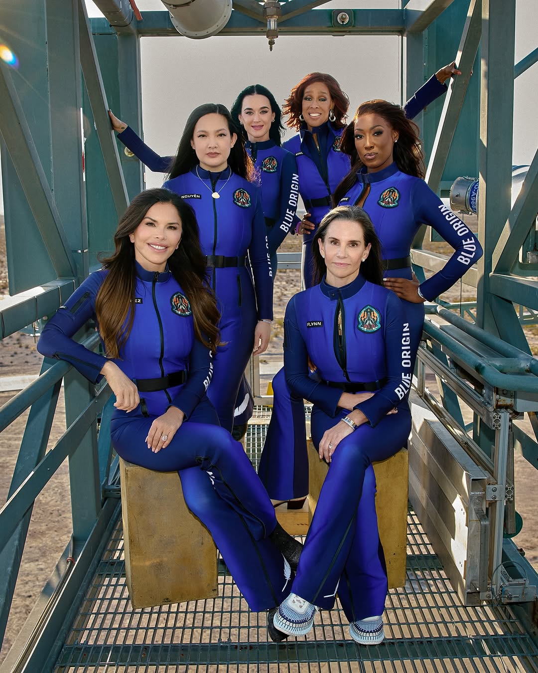 Katy Perry viajó al espacio con Blue Origin en una misión histórica 100 ...