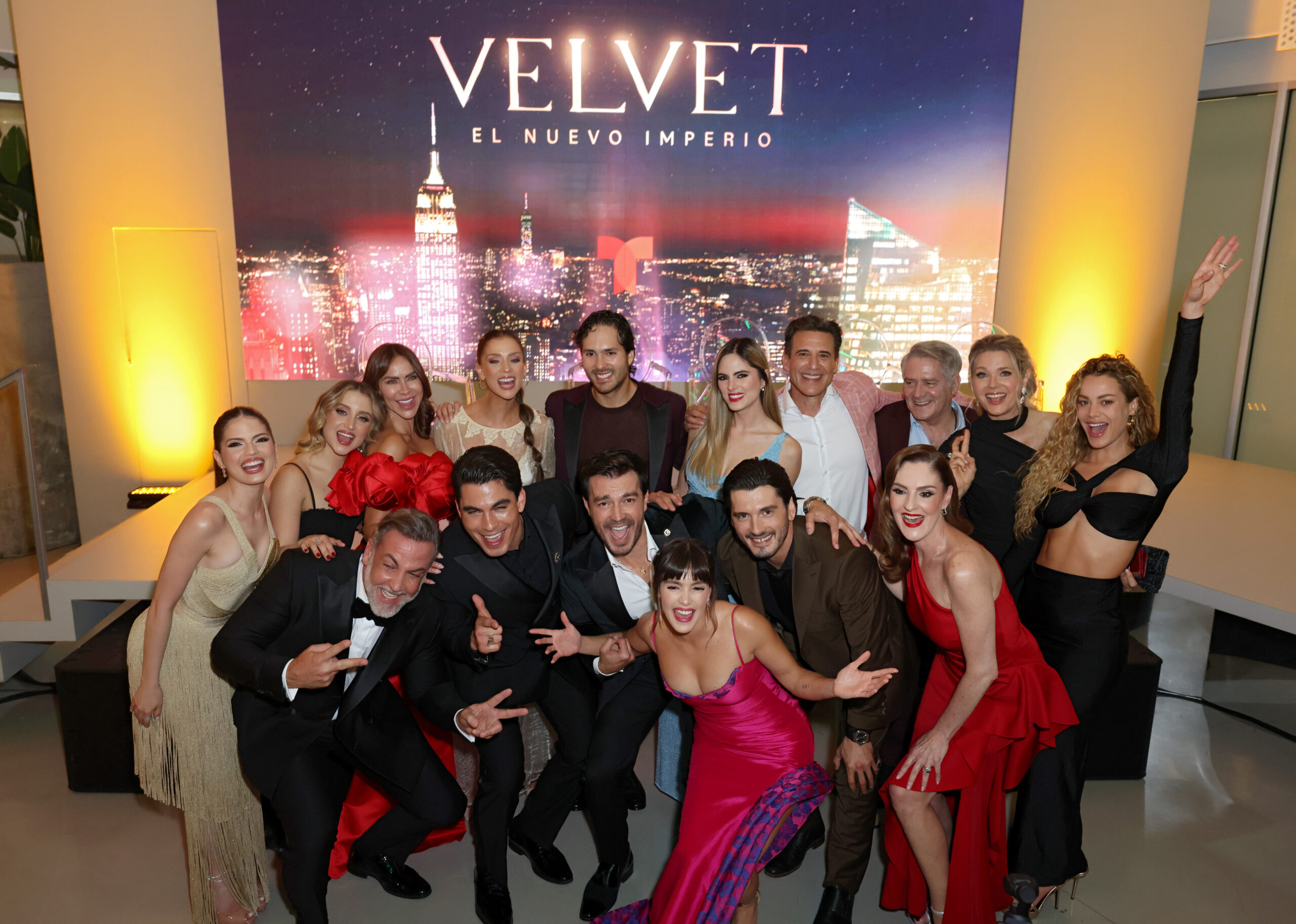 “Velvet: El Nuevo Imperio” deslumbra en su estreno en Miami – Revista ...