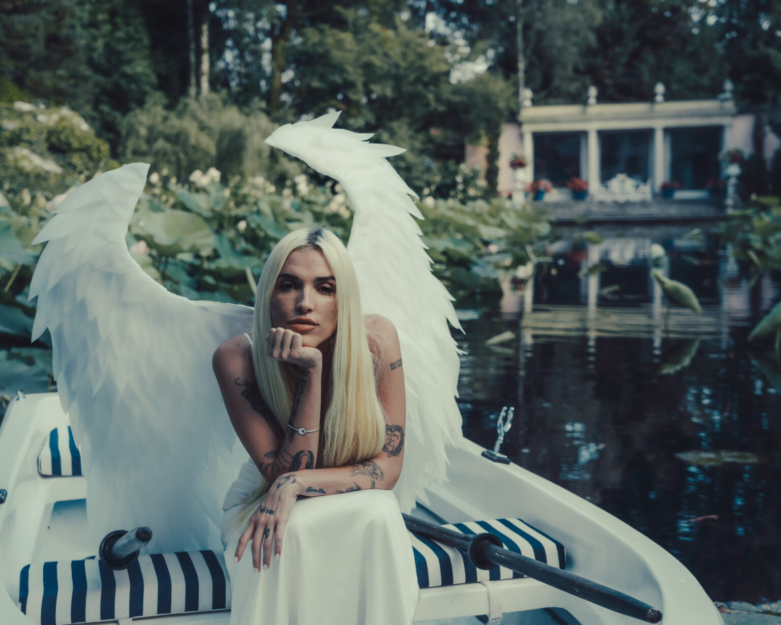 “Bendito Verano”, el álbum debut de Elena Rose que celebra la libertad – Revista Imagen Miami