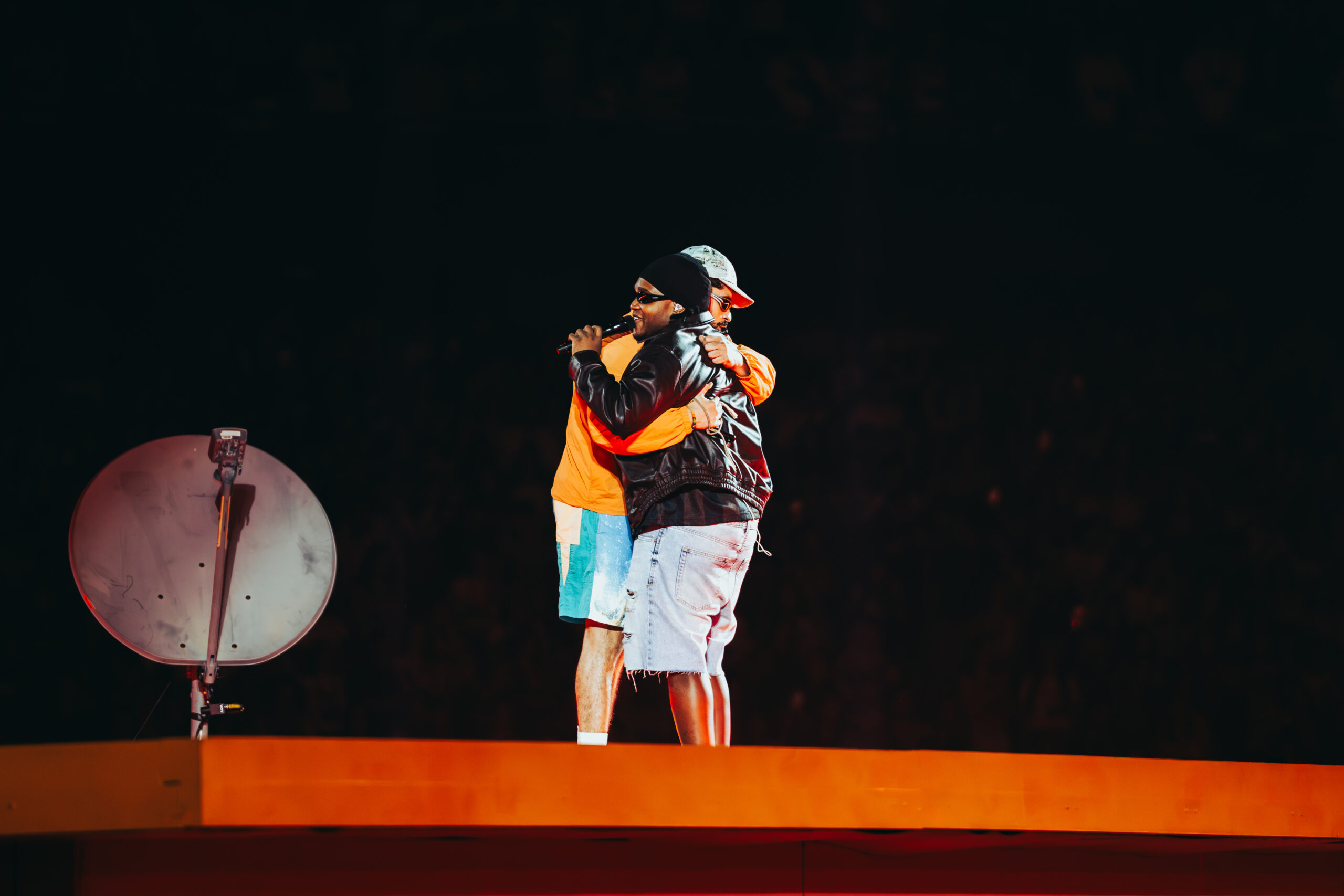 Sech sorprende junto a Bad Bunny durante concierto en Lisboa – Revista ...